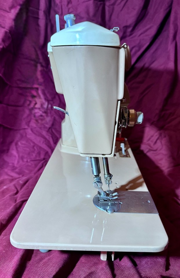 Vintage Singer 401a sewing machine | eBay