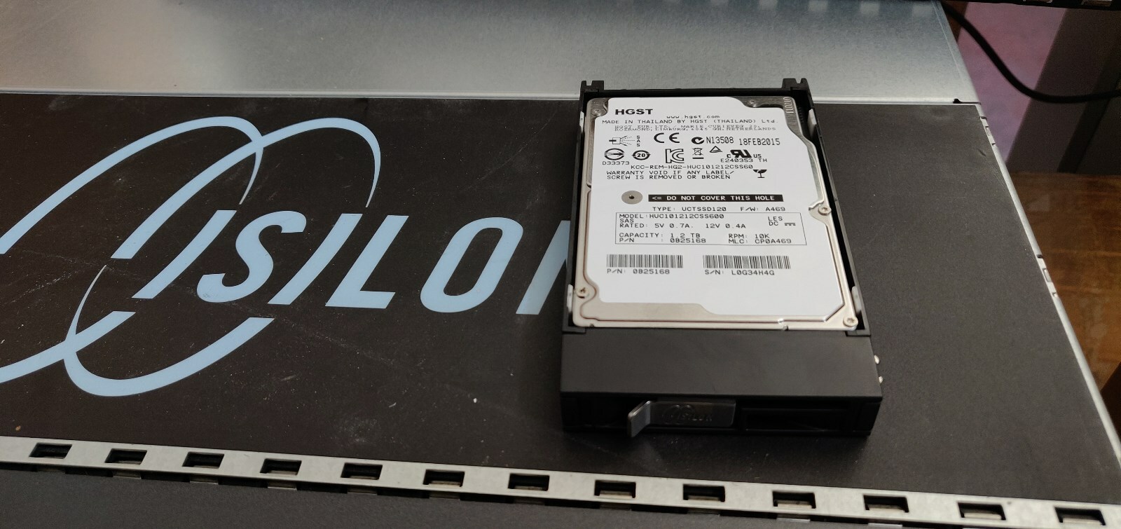 EMC Isilon 0B25168 403-0145-01 1.2TB 10K 6Gbp/s SAS 2.5" Hard Drive w ...