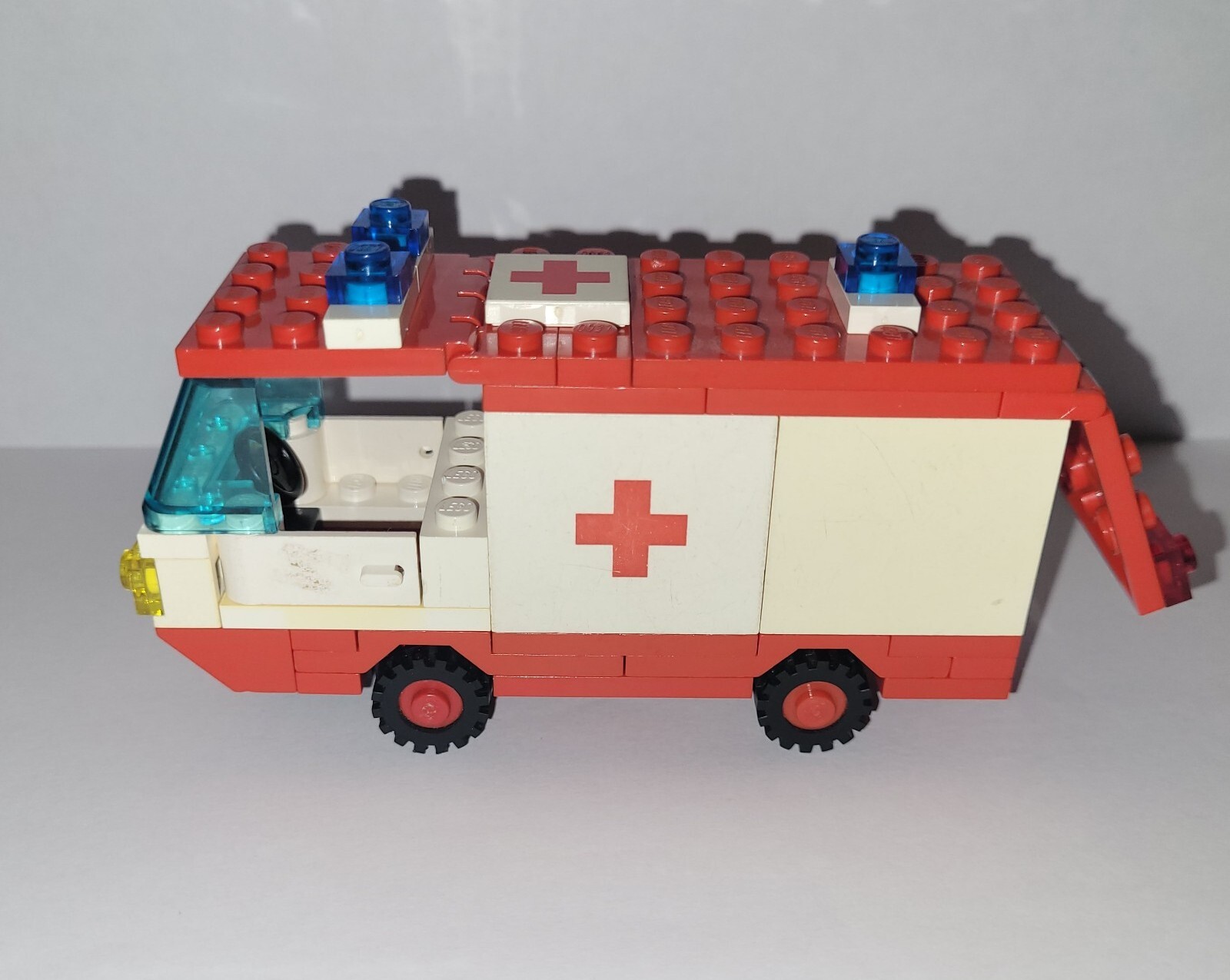 Vintage LEGO Town 6688 Ambulance With 2 Minifigures- COMPLETE | eBay