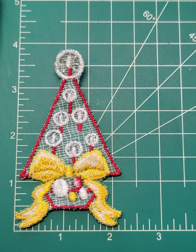 VINTAGE CHRISTMAS TREE PATCH EMBROIDERED SILK ( NEW OLD STOCK) | eBay