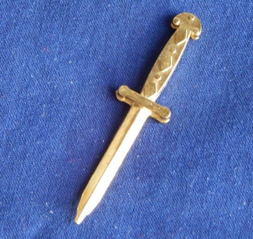 Cluedo Tokens Spare Pieces Parts - Metal - Please choose: | eBay UK