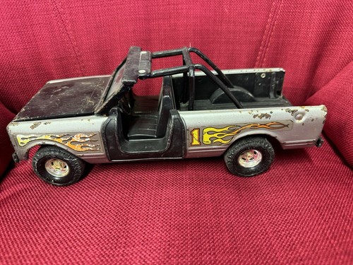 RARE VINTAGE SILVER BLACK HOOD FLAME ERTL INTERNATIONAL IH BAJA SCOUT ...