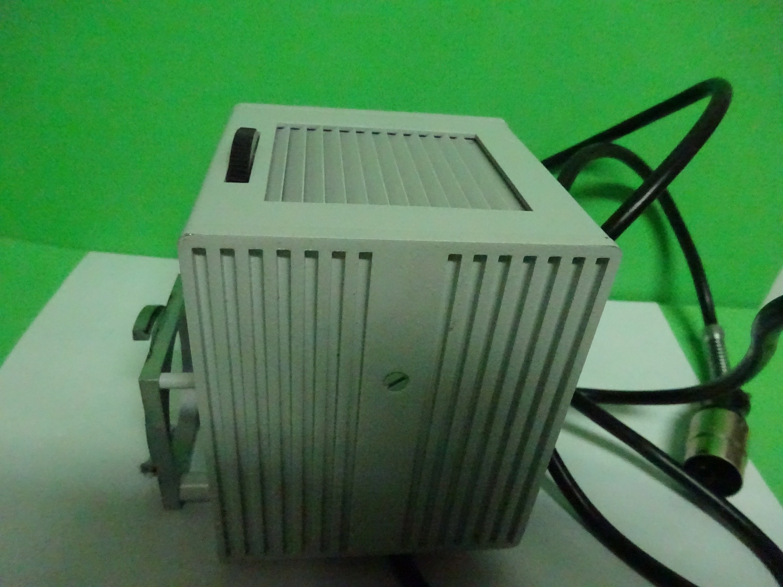 MICROSCOPE PART LEITZ GERMANY LAMP VERTICAL ILLUMINATOR OPTICS AS IS ...