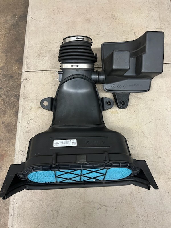 2008 C6 Corvette 6.2L LS3 Air Cleaner Air Box Assembly 20802985 Low ...
