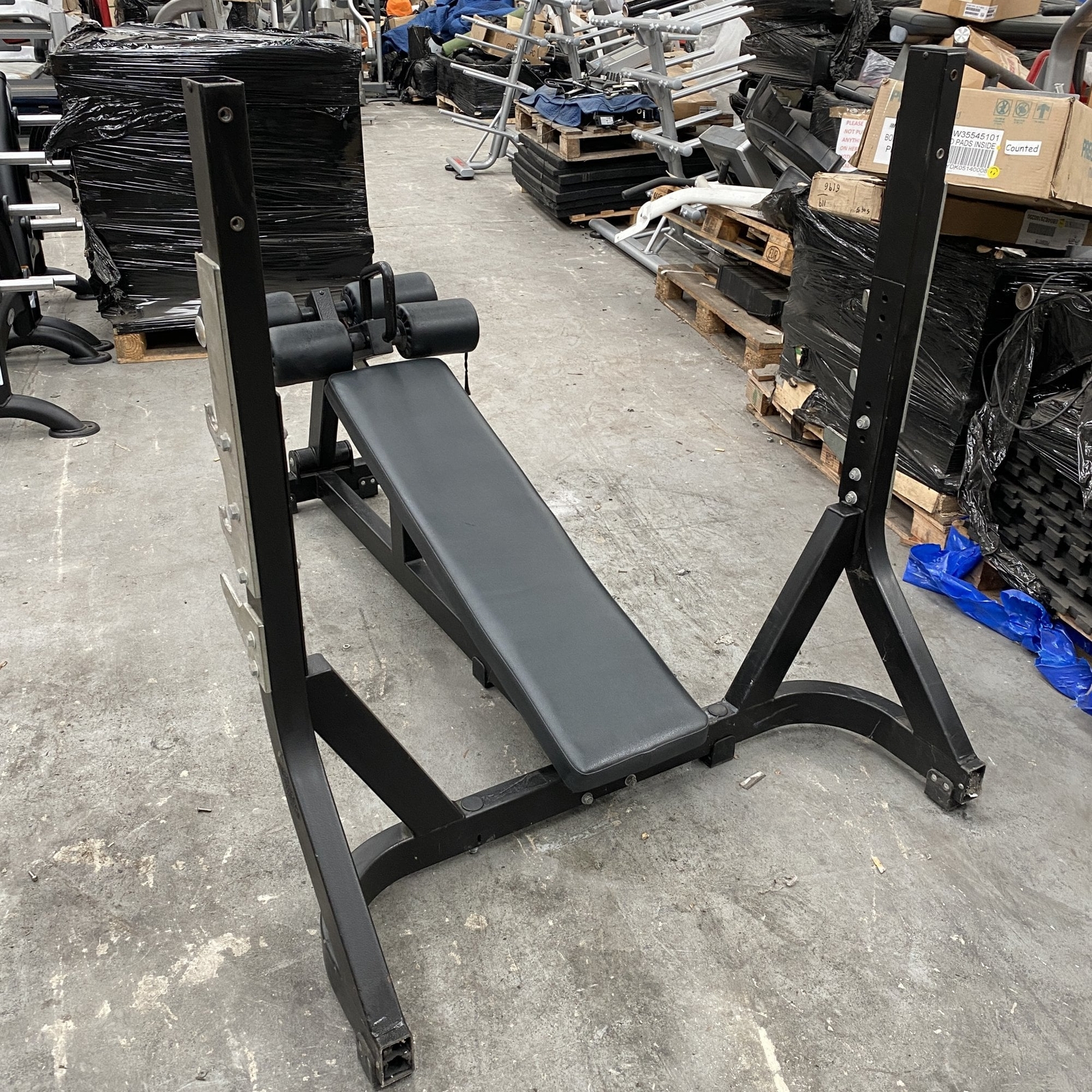 Technogym Olympic Decline Bench Press Pure Strength - Commercial Gym ...