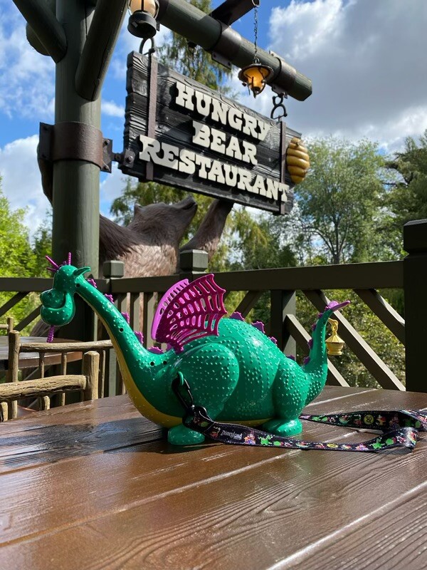 Disneyland Main Street Electrical Parade Elliott Popcorn Bucket In Hand ...