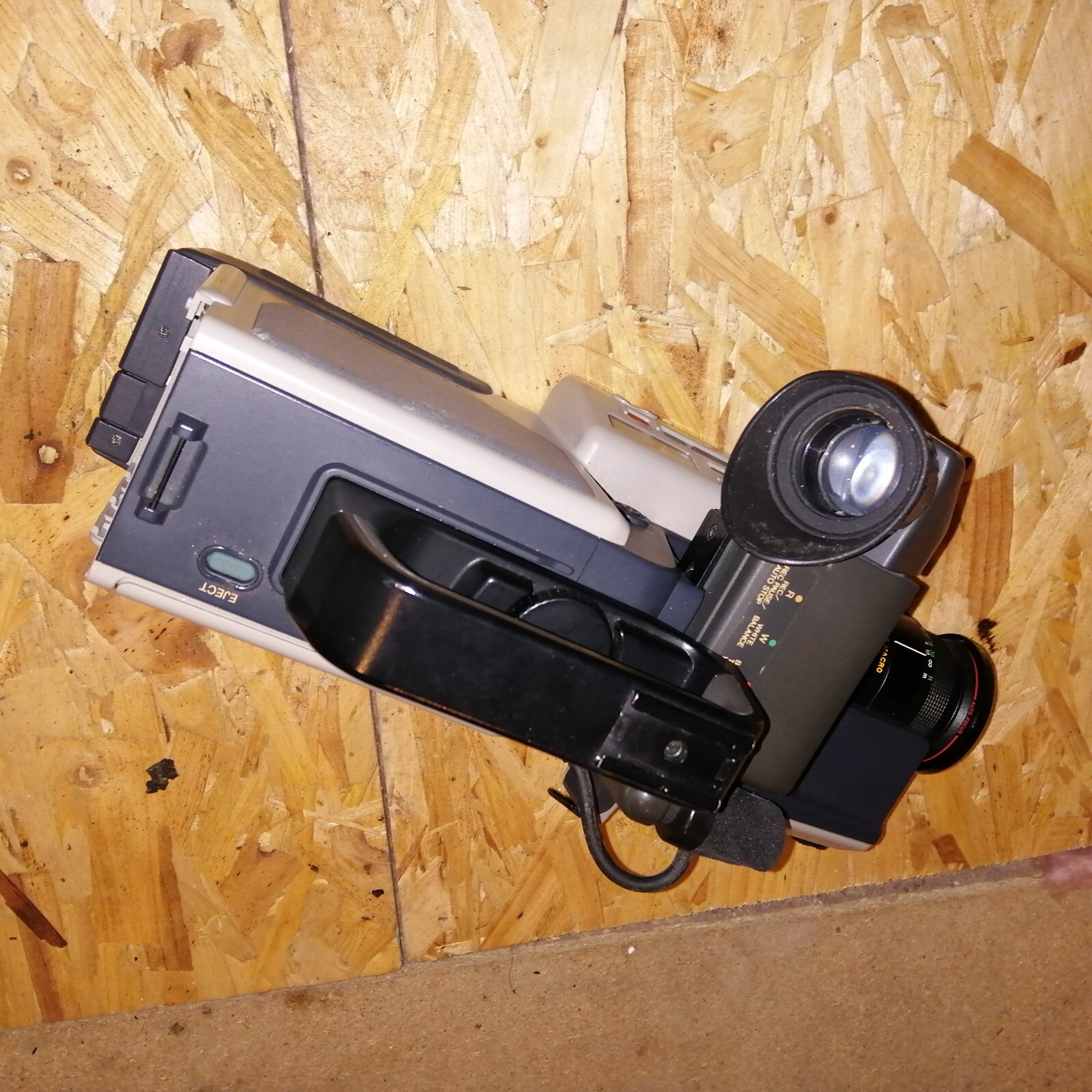 Vintage Canovision 8 Canon VM-E1 Video Camera with 2 Batteries Charger ...