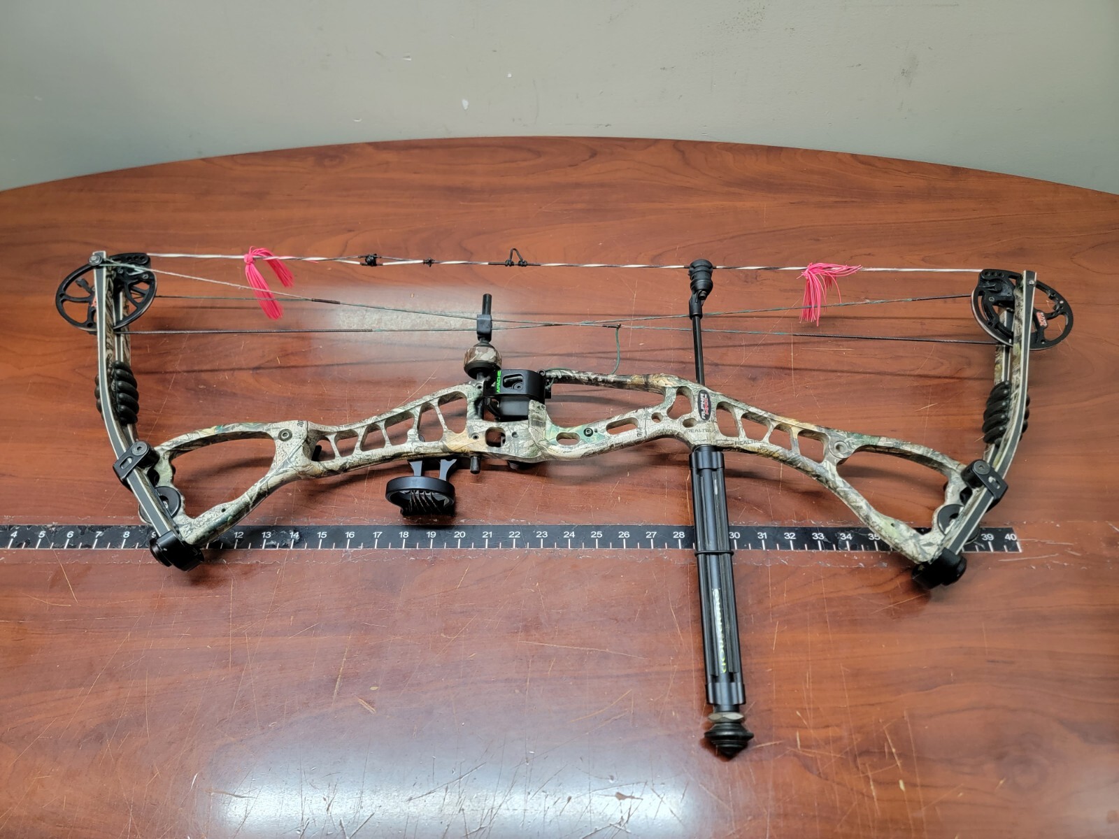 Hoyt AlphaMax Alpha Max 35 Compound Bow 29" RH 60-70 c-x | eBay