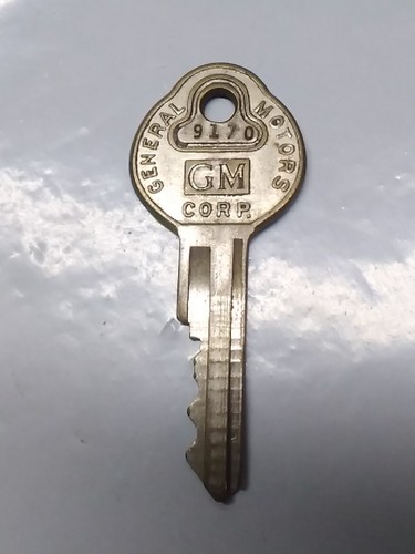 GM MOTOR Co. # 9170 BASCO BRIGGS STRATTON AUTOMOBILE CAR Lock Key USA ...