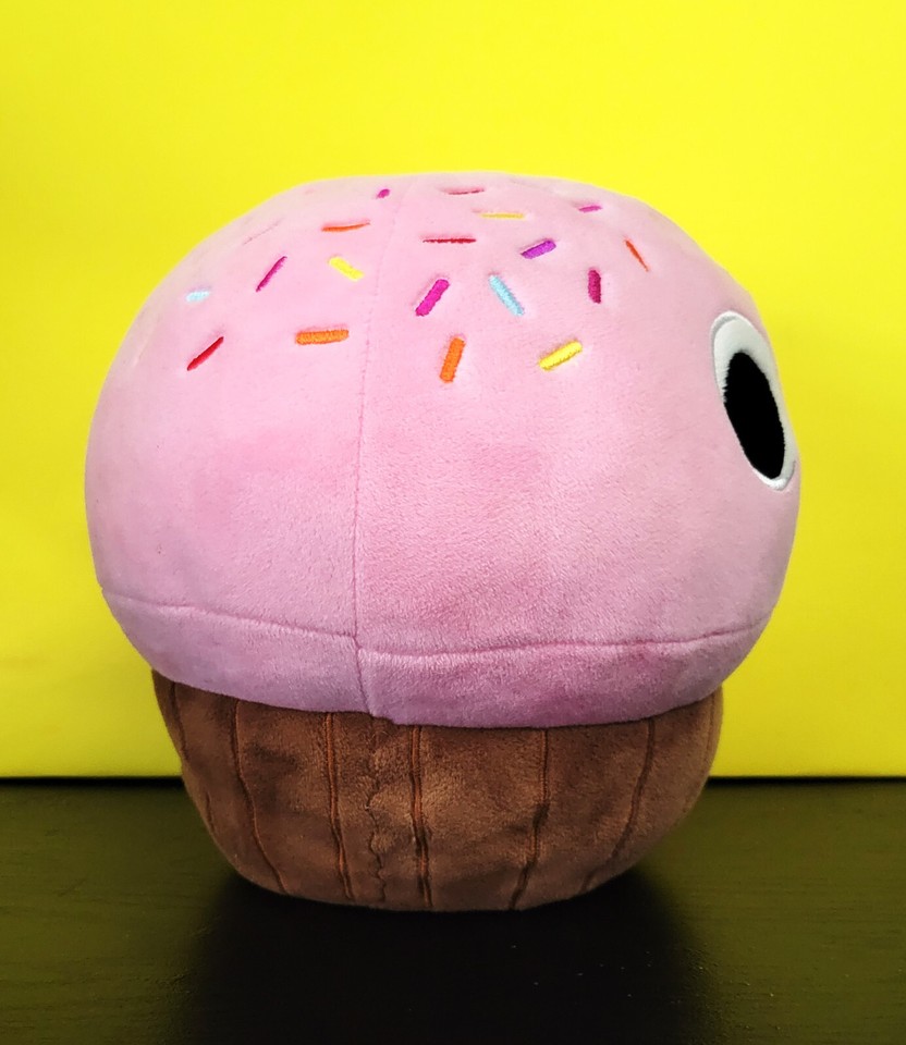 Kidrobot Yummy World Heidi Kenny Sprinkles Pink Cupcake 8" Plush ...