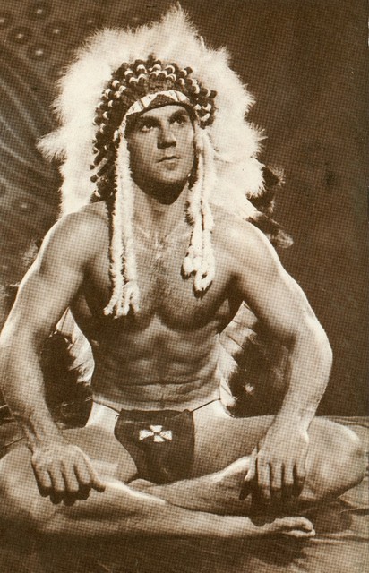 PHYSIQUE PICTORIAL MAGAZINE* VOL 11 NO.1*AUG 1961 * BOB McCUNE*LOW IN ...