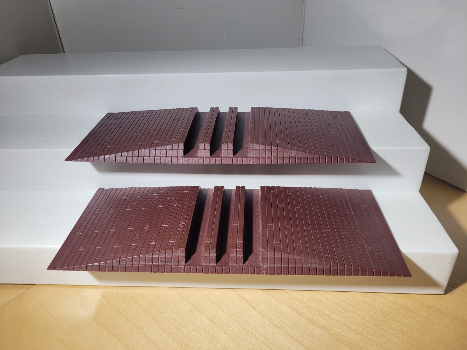 LIONEL (Lot of 2) O-27 3 RAIL PLASTIC WOODEN GRADE CROSSING plates | eBay