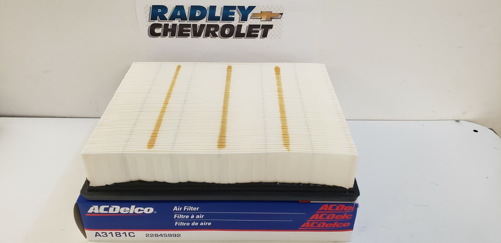 Chevrolet GMC Cadillac Air Filter 22845992 | GM OEM