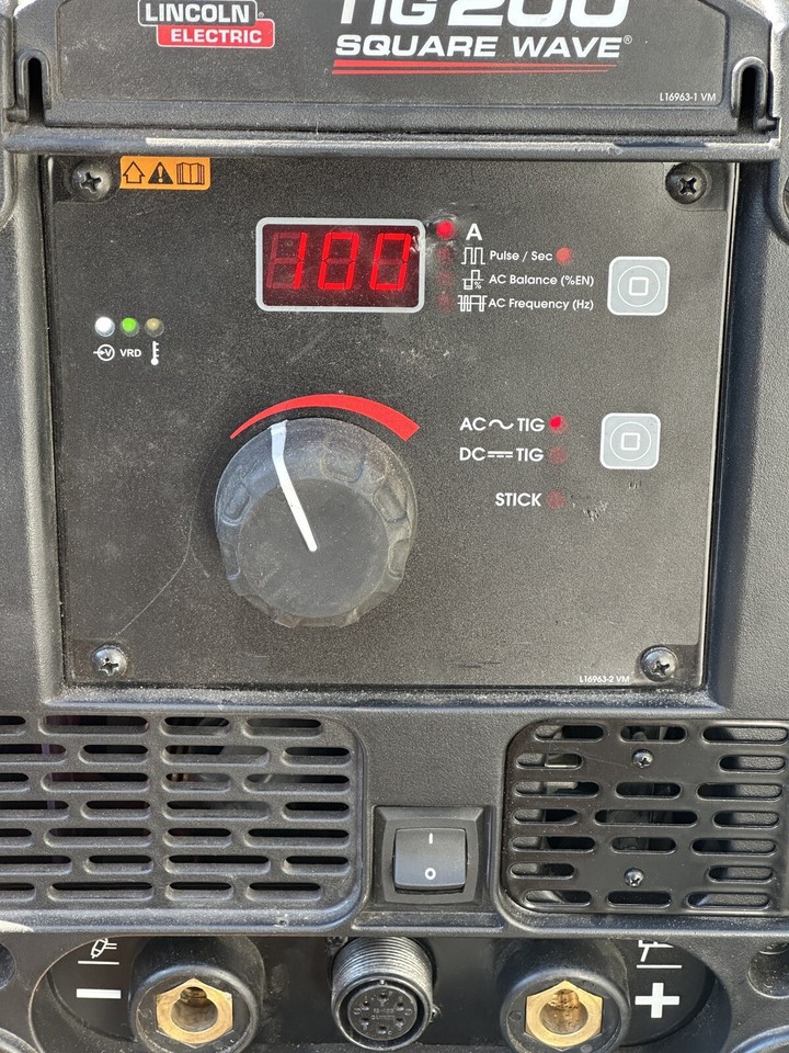 Lincoln Square Wave 200 Tig Welder FOR PARTS Or REPAIR AC DC Welding ...