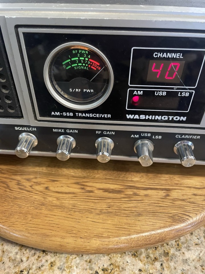 Vintage Uniden President Washington CB Transceiver With Astatic D-104 ...