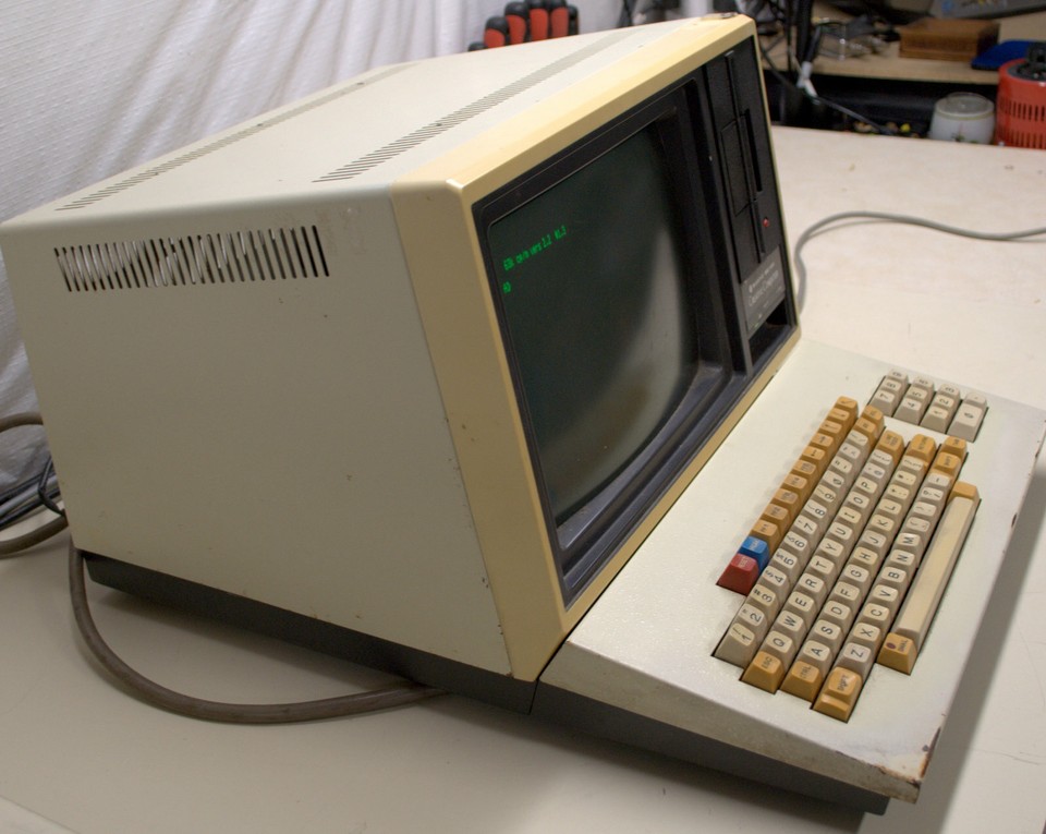 Rare Museum Item Sanyo MBC1000 CP/M Computer Works Ships Worldwide | eBay