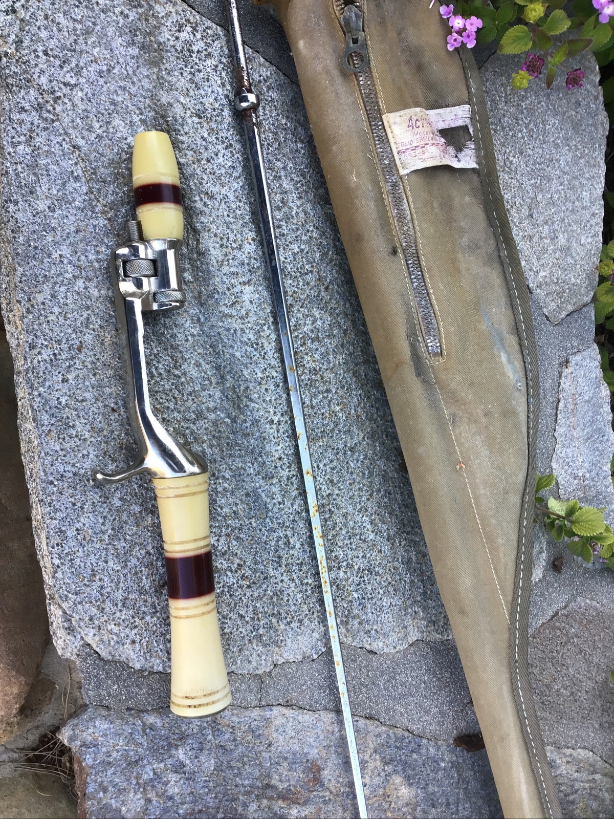 Vintage Orchard Industries "ACTION ROD" WHITE & MAROON Bakelite Handle ...