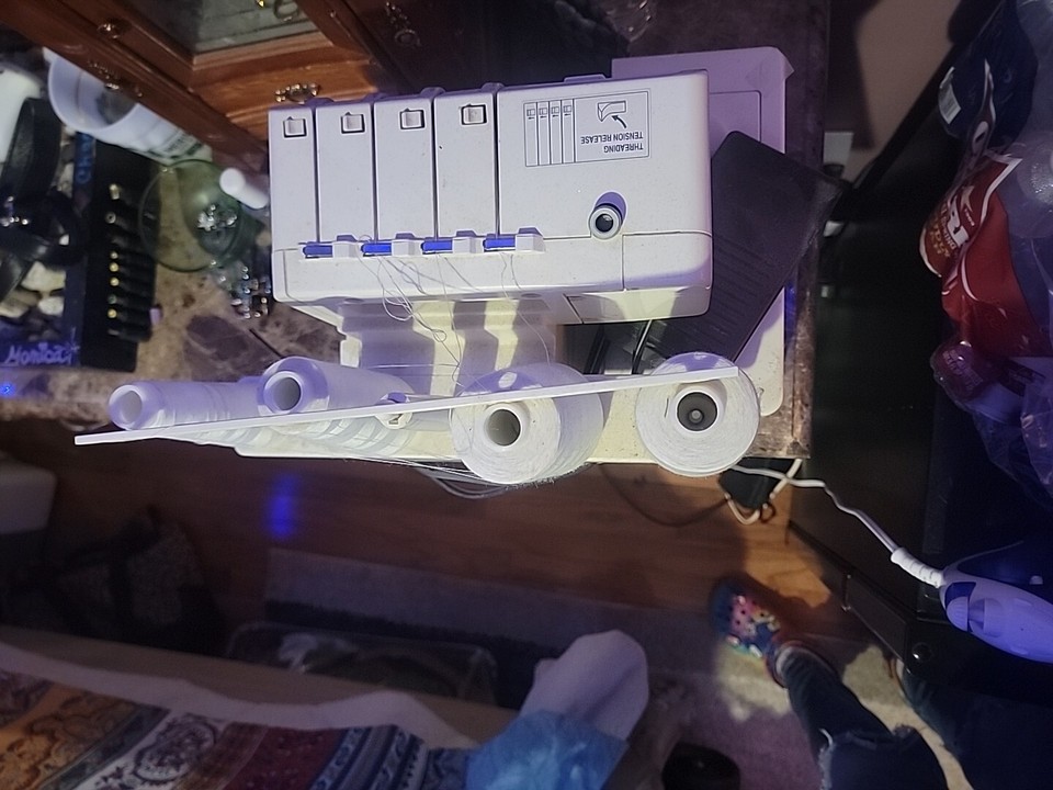 Brother Lock 929D Serger Overlock Sewing Machine with Foot Pedal ...