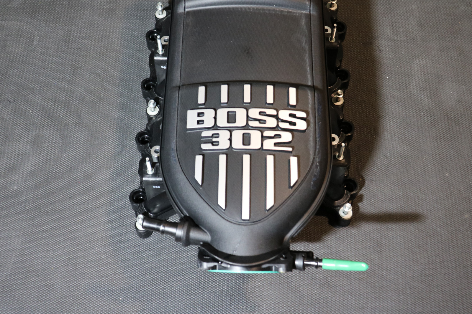 2012-2013 Ford Mustang Boss 302 Intake Manifold CR3E-9424-A | eBay