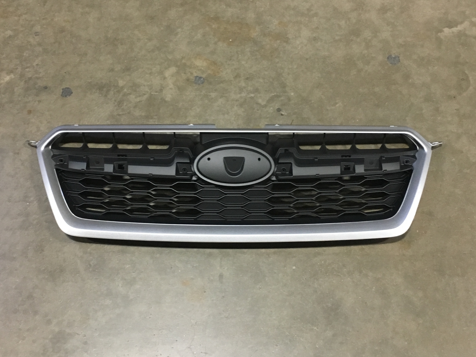 Genuine OEM Subaru 91122FJ010 Front Grille Assembly 2012-2014 Impreza ...