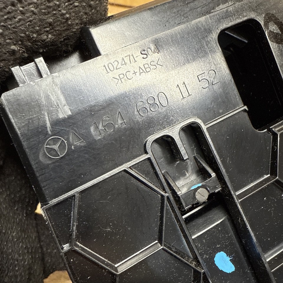 06-12 Mercedes W164 ML350 GL450 Center Console Tray Storage Compartment ...