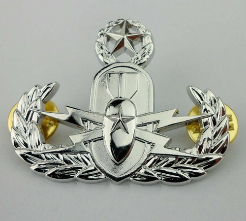 US Army Master Explosive Ordnance Disposal EOD Badge Pin US Vietnam ...