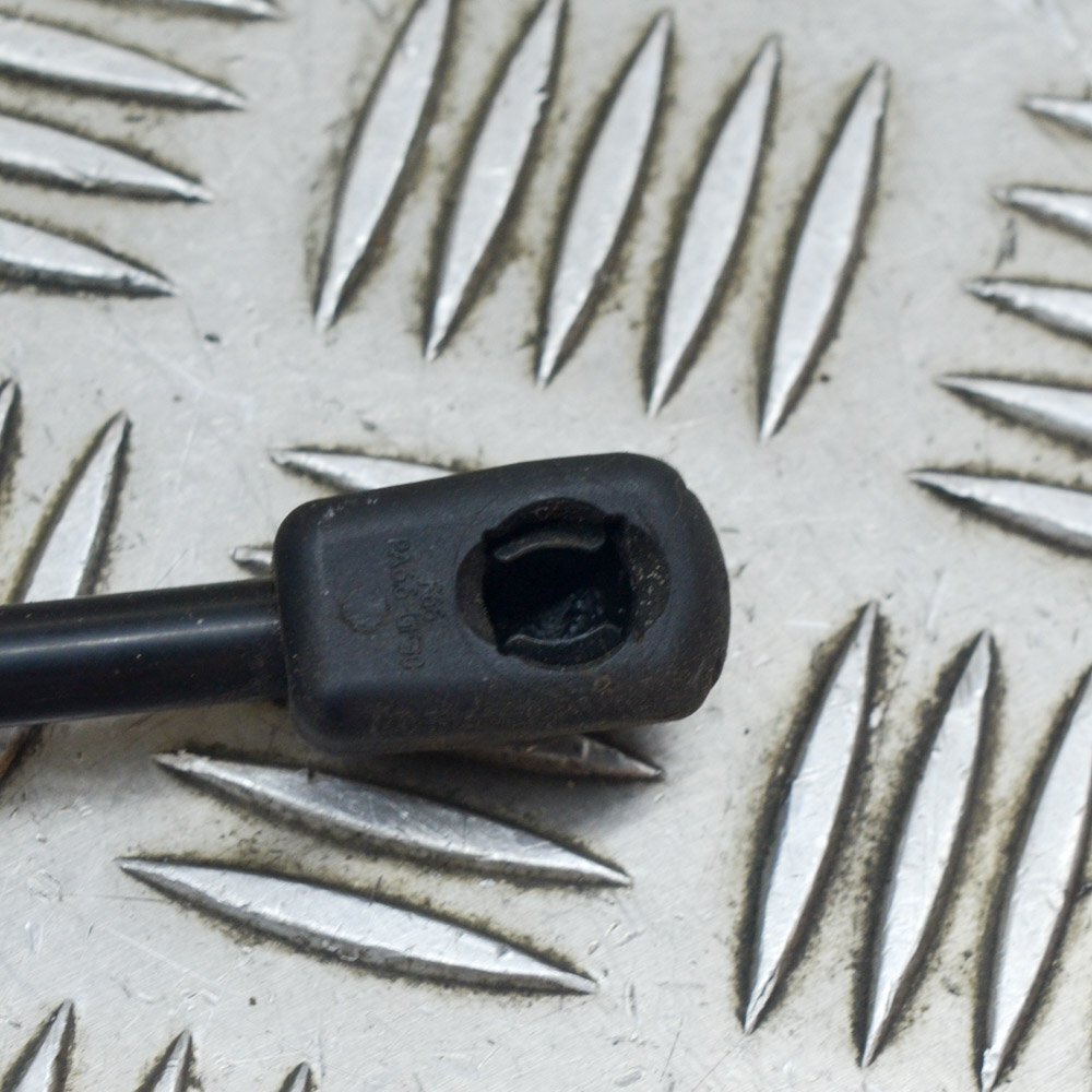 VOLVO XC40 T3 Posteriore sinistro Portellone posteriore Puntone a gas ...