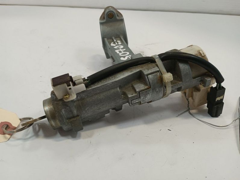 1996-2002 Toyota 4runner Ignition Switch Lock Cylinder With Key ...
