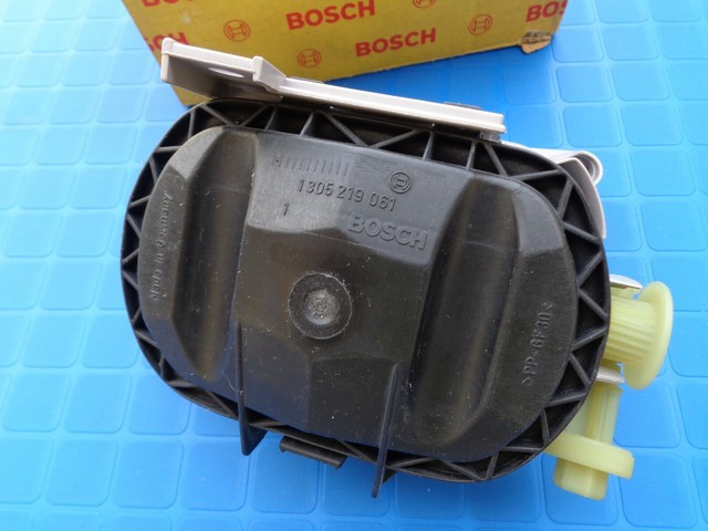 0305050002 Bosch OEM MERCEDES BENZ Fog Lamp 2108200256 for sale online ...