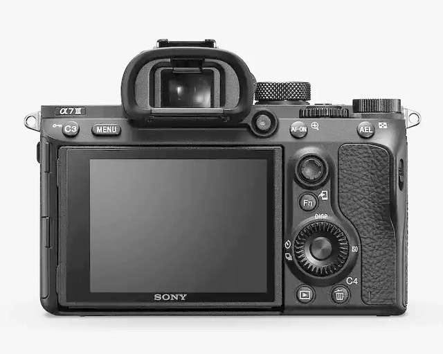 Sony Alpha A7 III Mirrorless Digital Camera - Body Only (ILCE7M3B.CEC ...