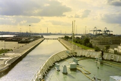 Photo 6x4 MS 'Azerbaijan' locks out of Tilbury Docks, 1993 Northfleet ...