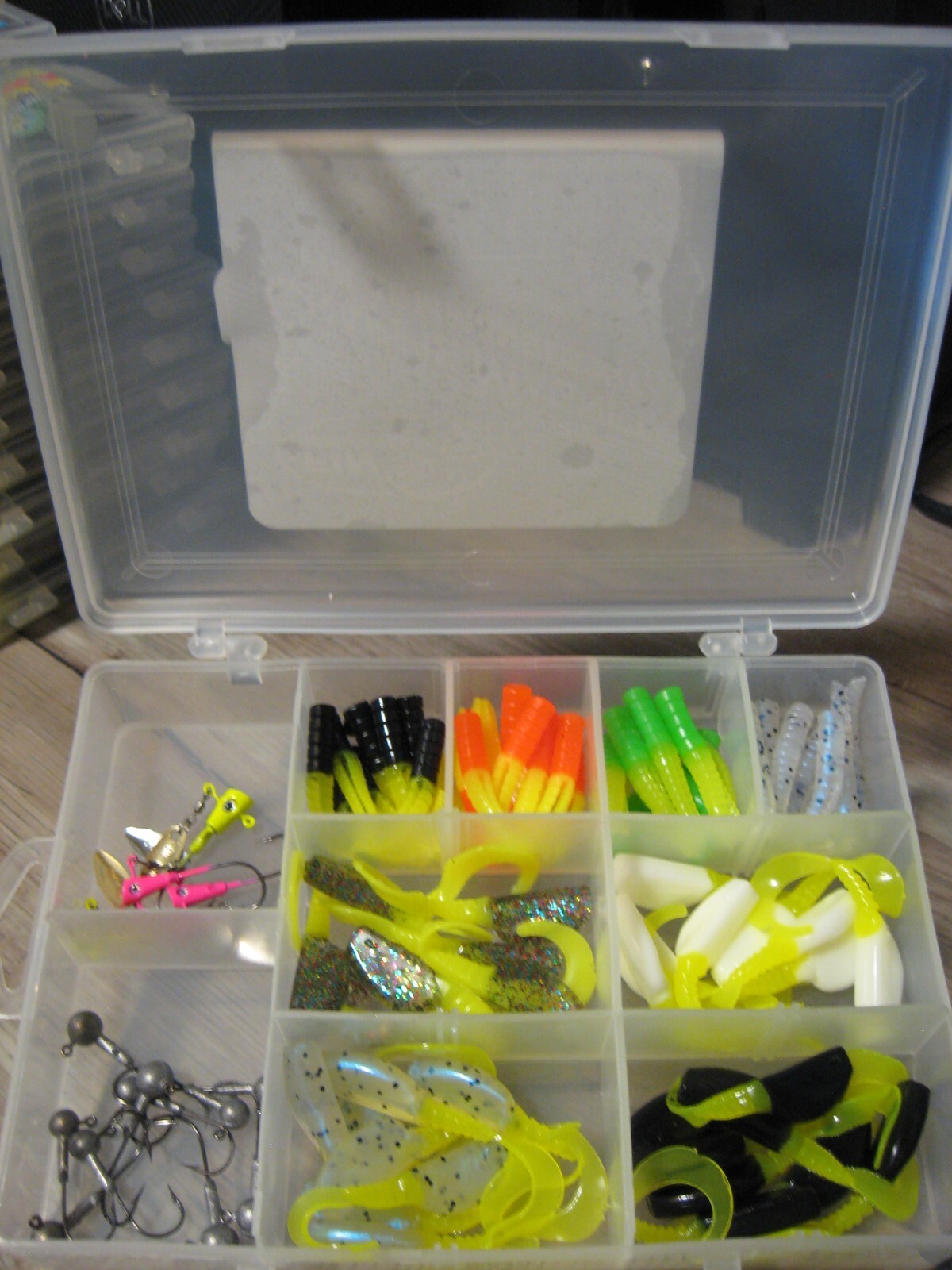 86 Pc Fin Commander Crappie Magnet Kit Jig Lures & Curly Slab Baits In ...