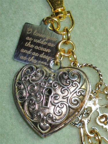 7 1/4" Sparkling Keys to My Heart "I Love You..." Silver & Gold Plated ...