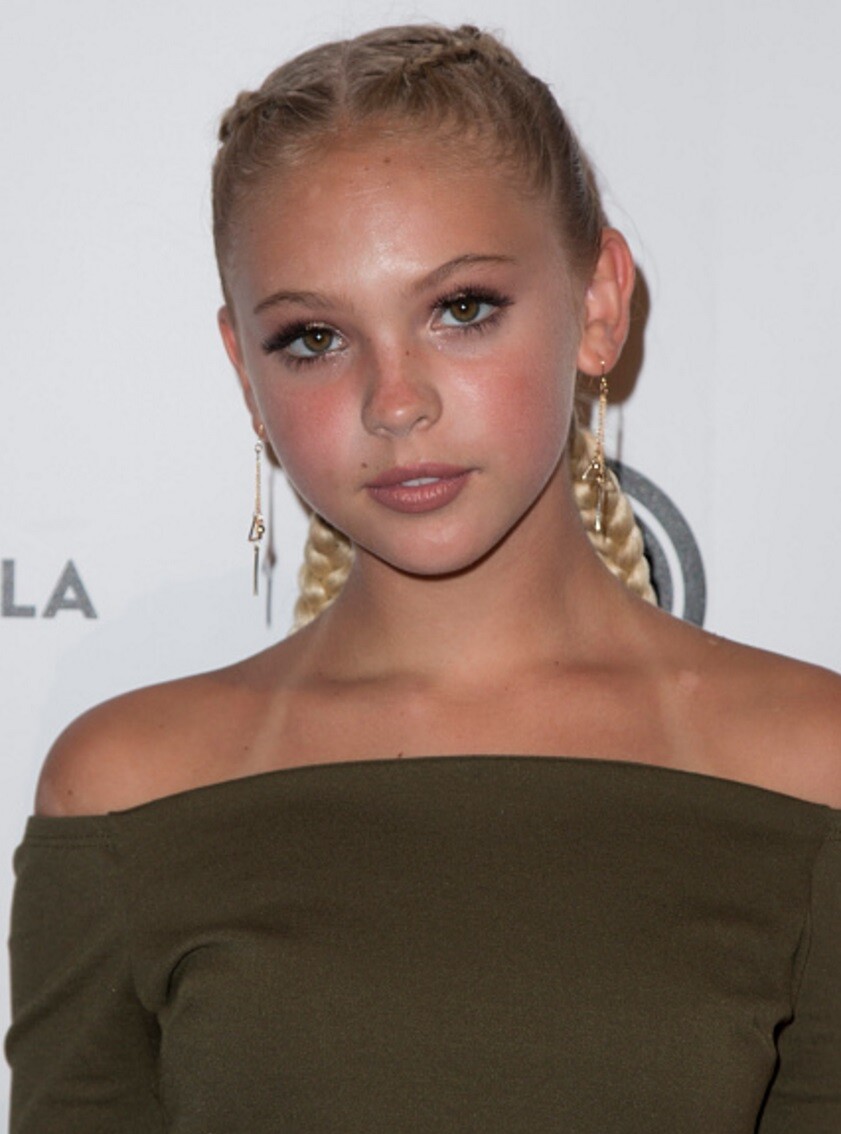 Jordyn Jones Lateral Braids 8x10 Picture Celebrity Print | eBay