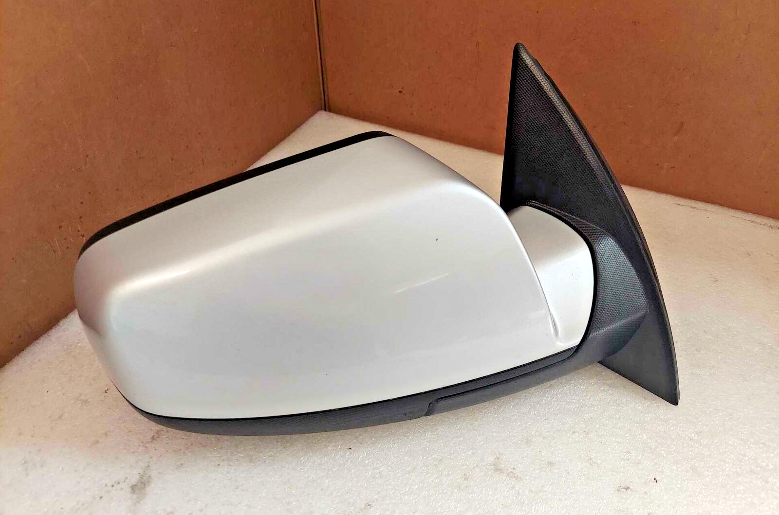 2010 Chevrolet Equinox passenger side door mirror W/O spotter mirror ...