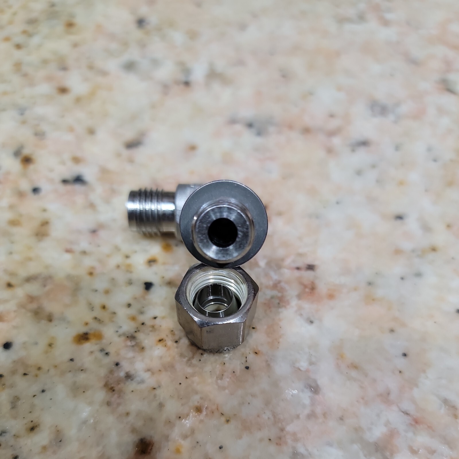 Swagelok Stainless Positionable Elbow, 1/4" Tube x 1/4" Male ISO, SS ...