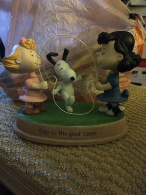 NEW Snoopy Lucy Sally Peanuts Jump Rope Figurine Hallmark Skip To The ...