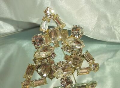 WOWZA VERY Nice Vintage 70's HUGE Rhinestone X Fab Deco Triangle Brooch ...