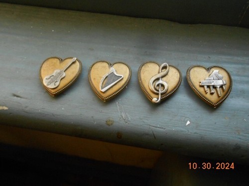 VINTAGE MUSIC BRASS BUTTON COVERS 1970's PIANO HARP GUITAR CLEF | eBay