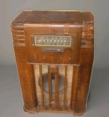 Antique Delco console tube radio model R-1179 | eBay