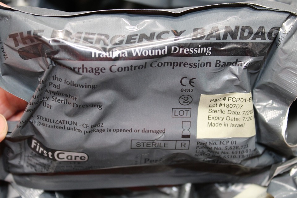 US Military Issue First Aid Kit Izzy Israeli Bandage Wound Dressings 4 ...