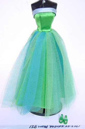 1963-1964 BARBIE OUTFIT #951 SENIOR PROM w HTF PEARL HEELS! | eBay