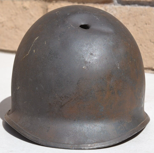US ARMY WW2 FRONT SEAM FIXED BALE HELMET LOW LAUNDRY NUMBER 68B BATTLE ...
