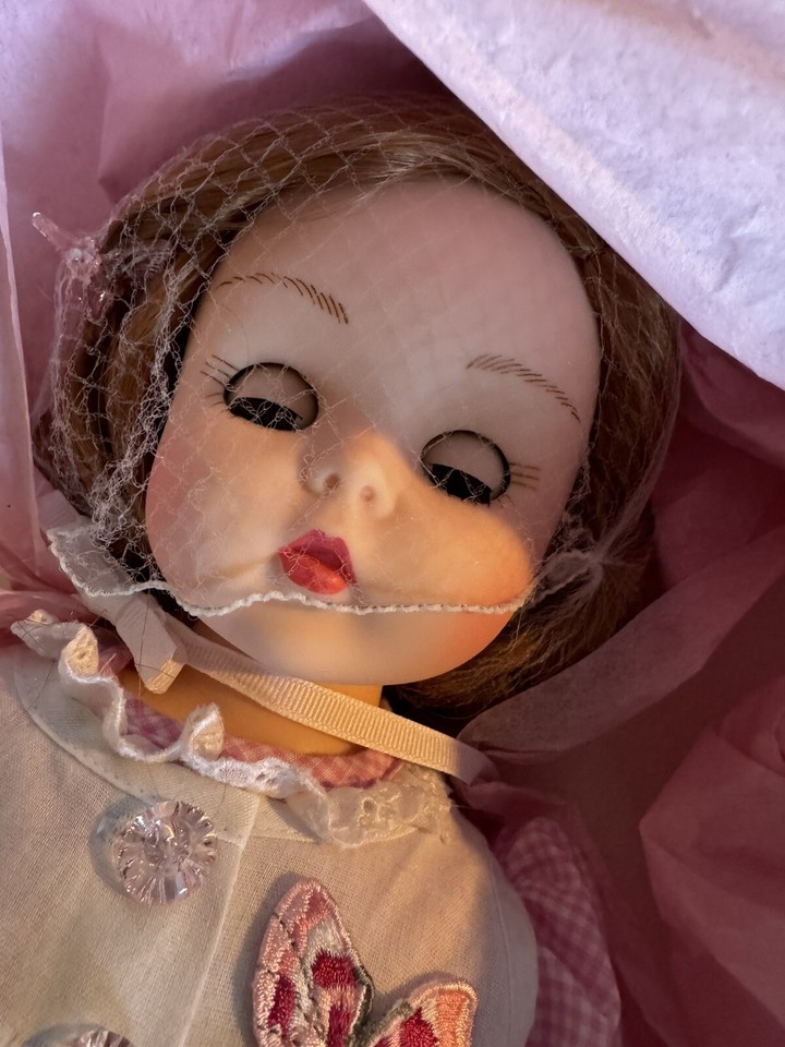 MADAME ALEXANDER Doll Co., Pink Butterfly Kelly Doll In original Box ...