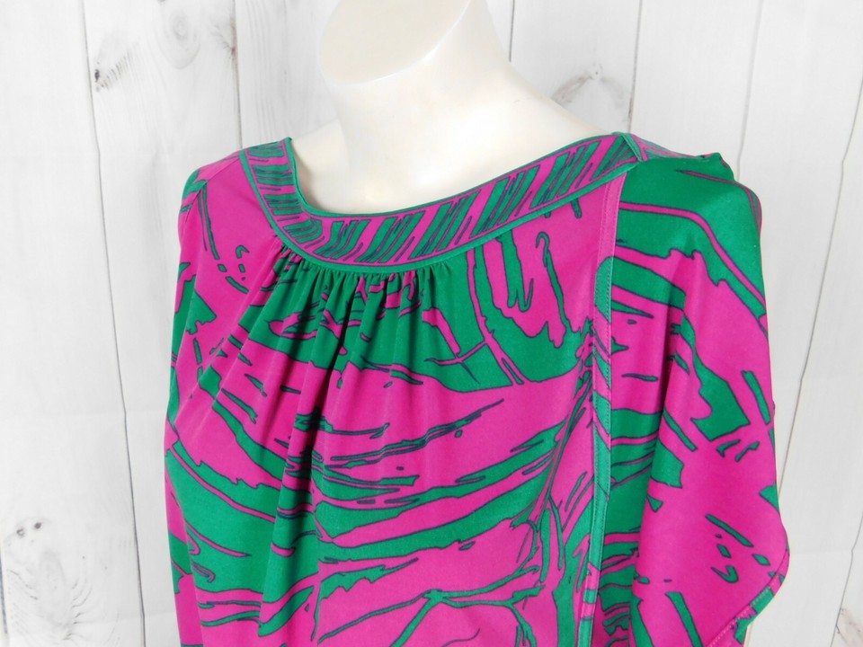 BCBG Max Azria Fuchsia Green Print Short Sleeve Shift Dress - Size XS ...