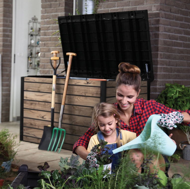 Keter Resin Deck Box Signature Collection Indoor/Outdoor Storage, 230 ...