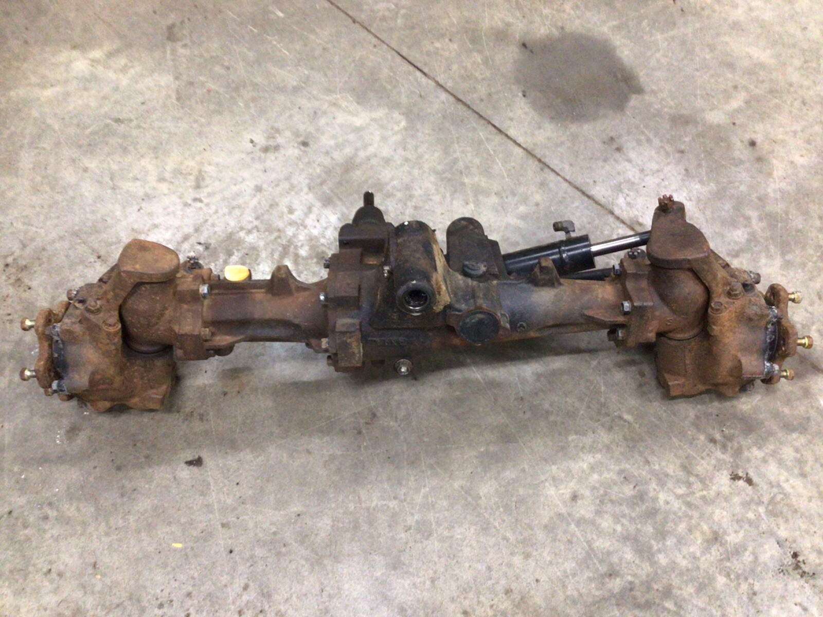 John Deere X575 X585 X595 X728 X748 4wd Front Axle MFWD AM132865 | eBay