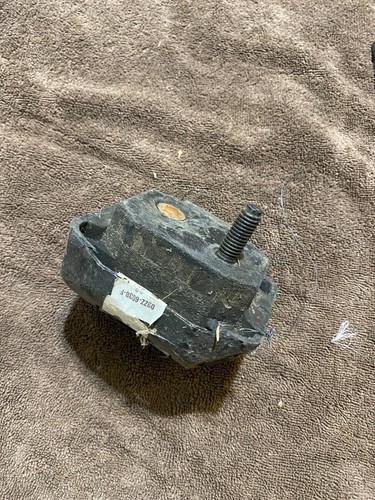 1979-80 Ford Mustang Right Front Motor Mount | NOS# D9ZZ-6038-A | FORD ...