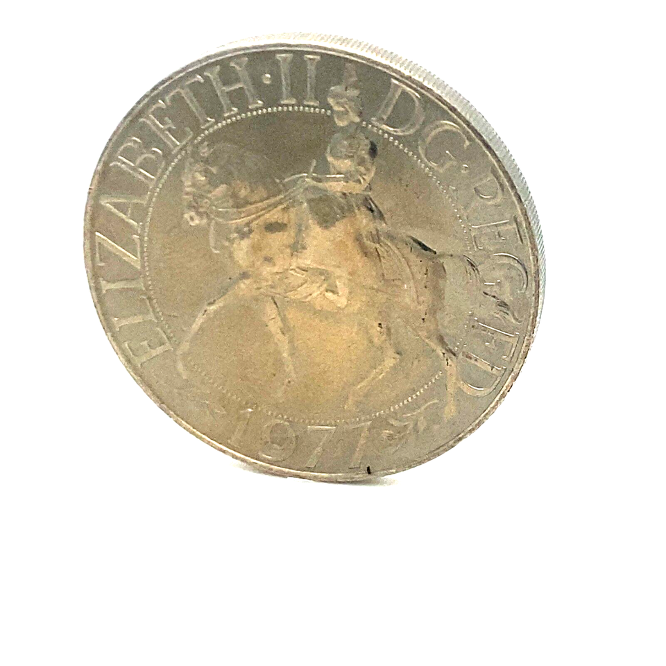 Queen Elizabeth II silver jubilee silver coin. 1977. 28 grams.40mm ...