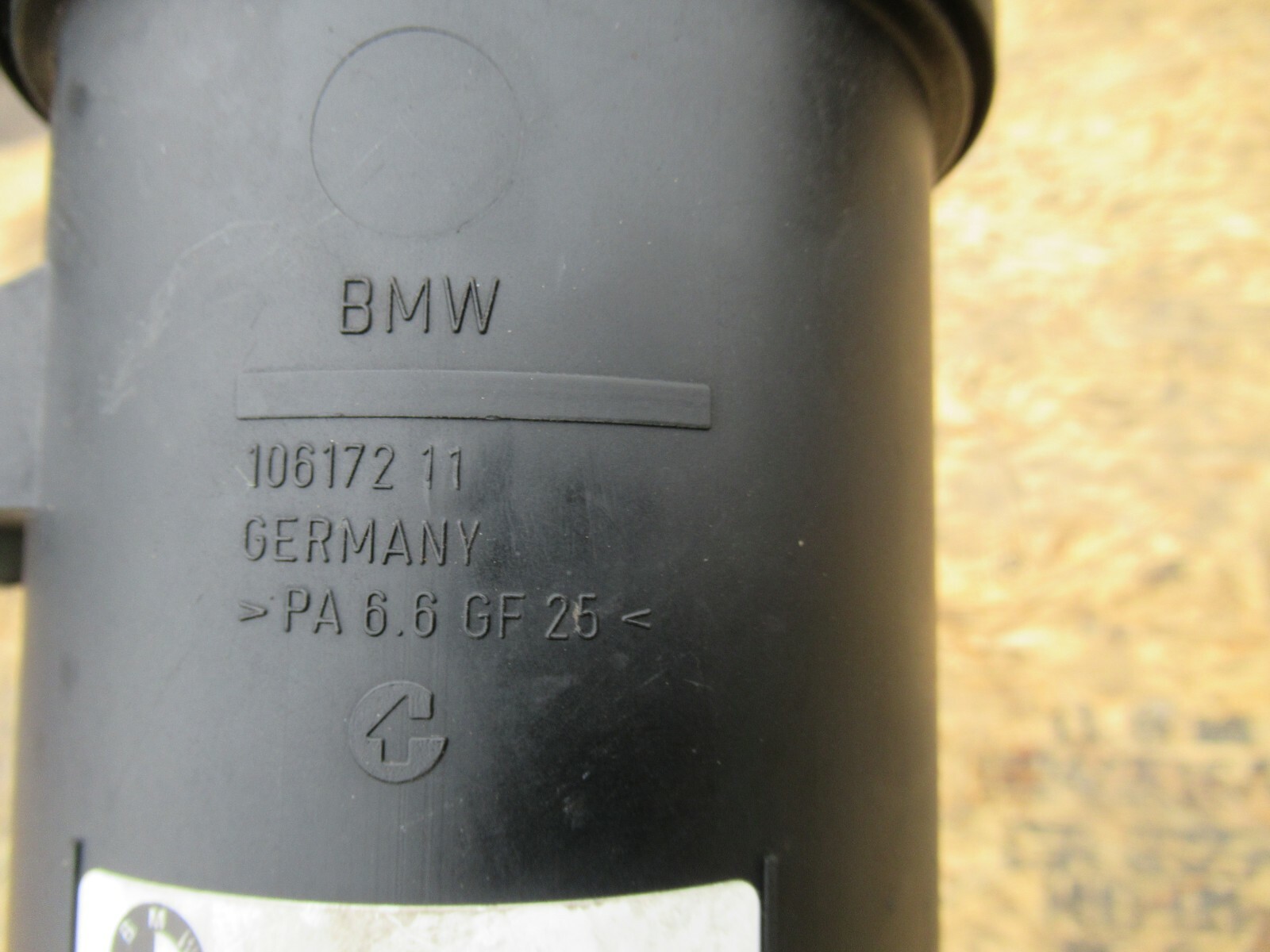 BMW E60 535 545 550 Radiator Coolant Reservoir Overflow Expansion Tank ...